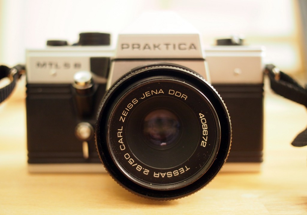 Praktica MTL5B film camera review – the reliable brick – PANORAMA CIRCLE